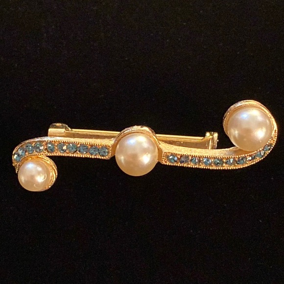 Vintage | Jewelry | Vintage Blue Rhinestone Pearl Pin | Poshmark